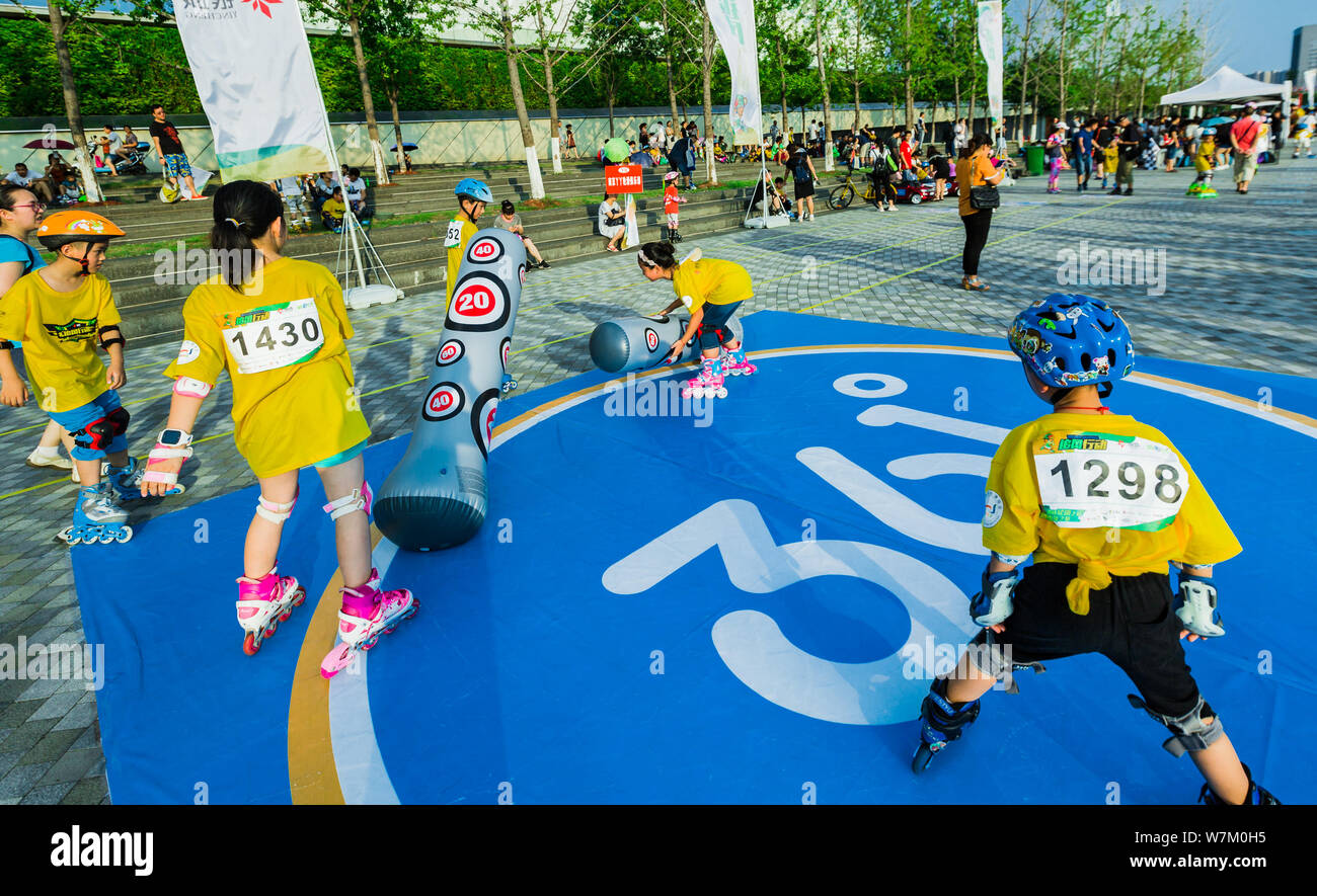 Roller games hi-res stock photography and images - Alamy