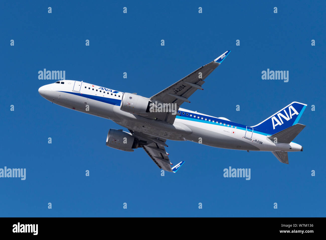 All nippon airways a320neo hi-res stock photography and images - Alamy