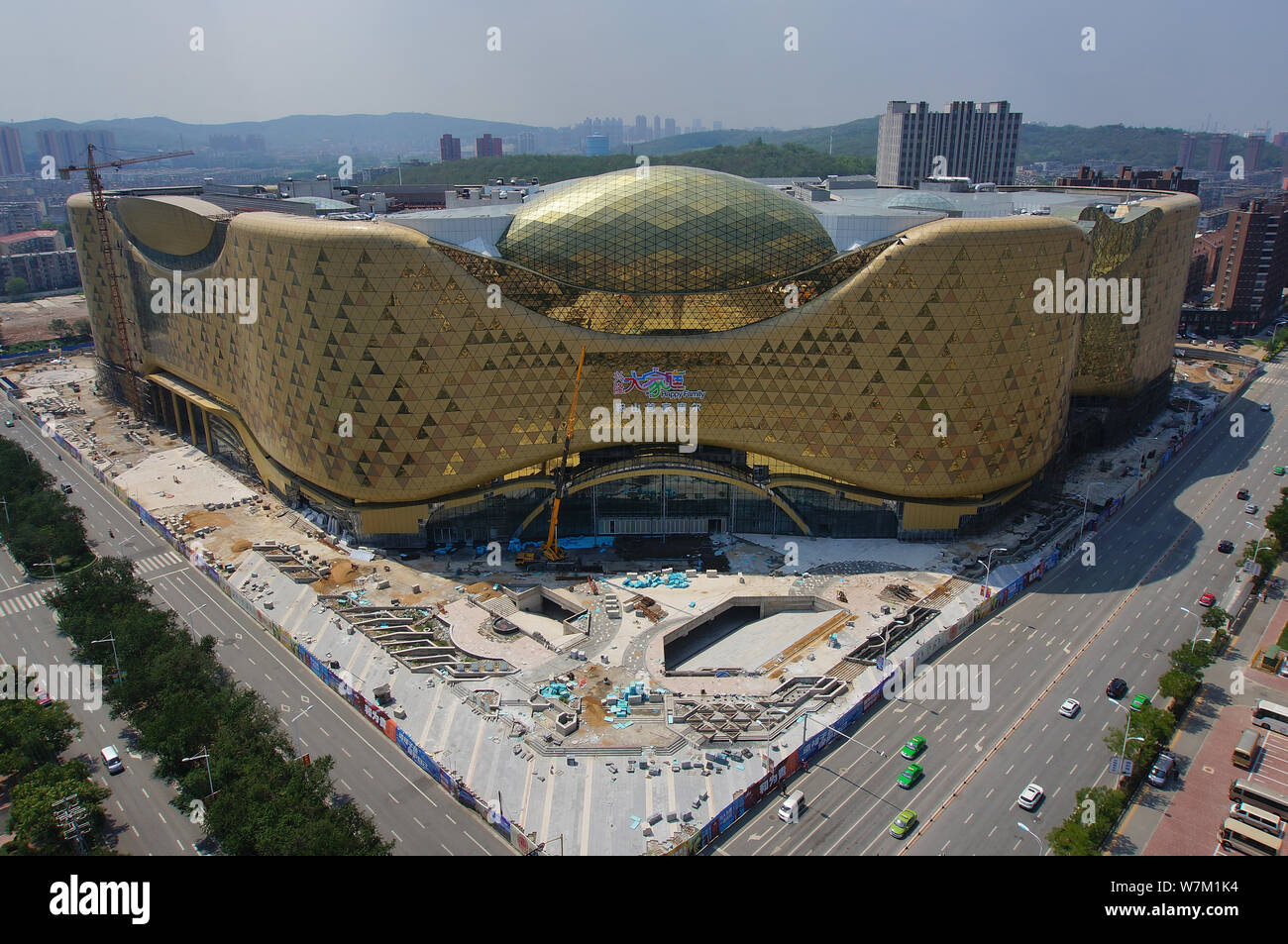 City anshan hi-res stock photography and images - Alamy