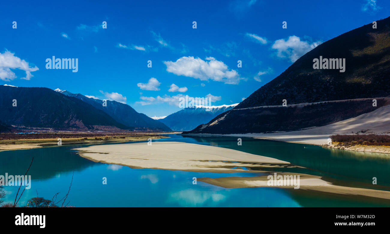 --FILE--Aerial view of the Yarlung Tsangpo Grand Canyon or Yarlung ...