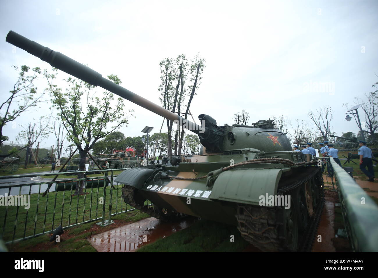 China military tank hi-res stock photography and images - Alamy