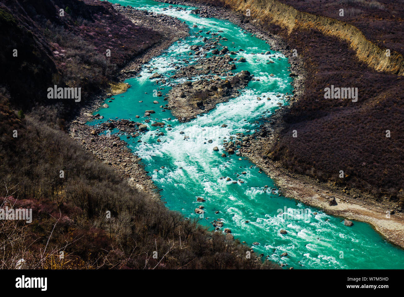 Canyon Yarlung Tsangpo River Tibet High Resolution Stock Photography ...