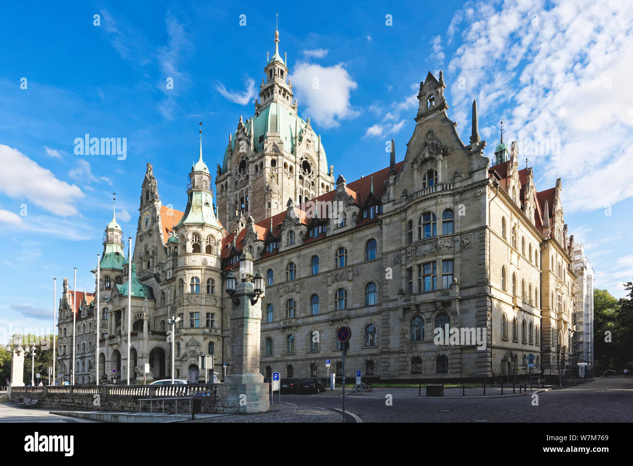 Rathaus hannover architecture hi-res stock photography and images - Alamy