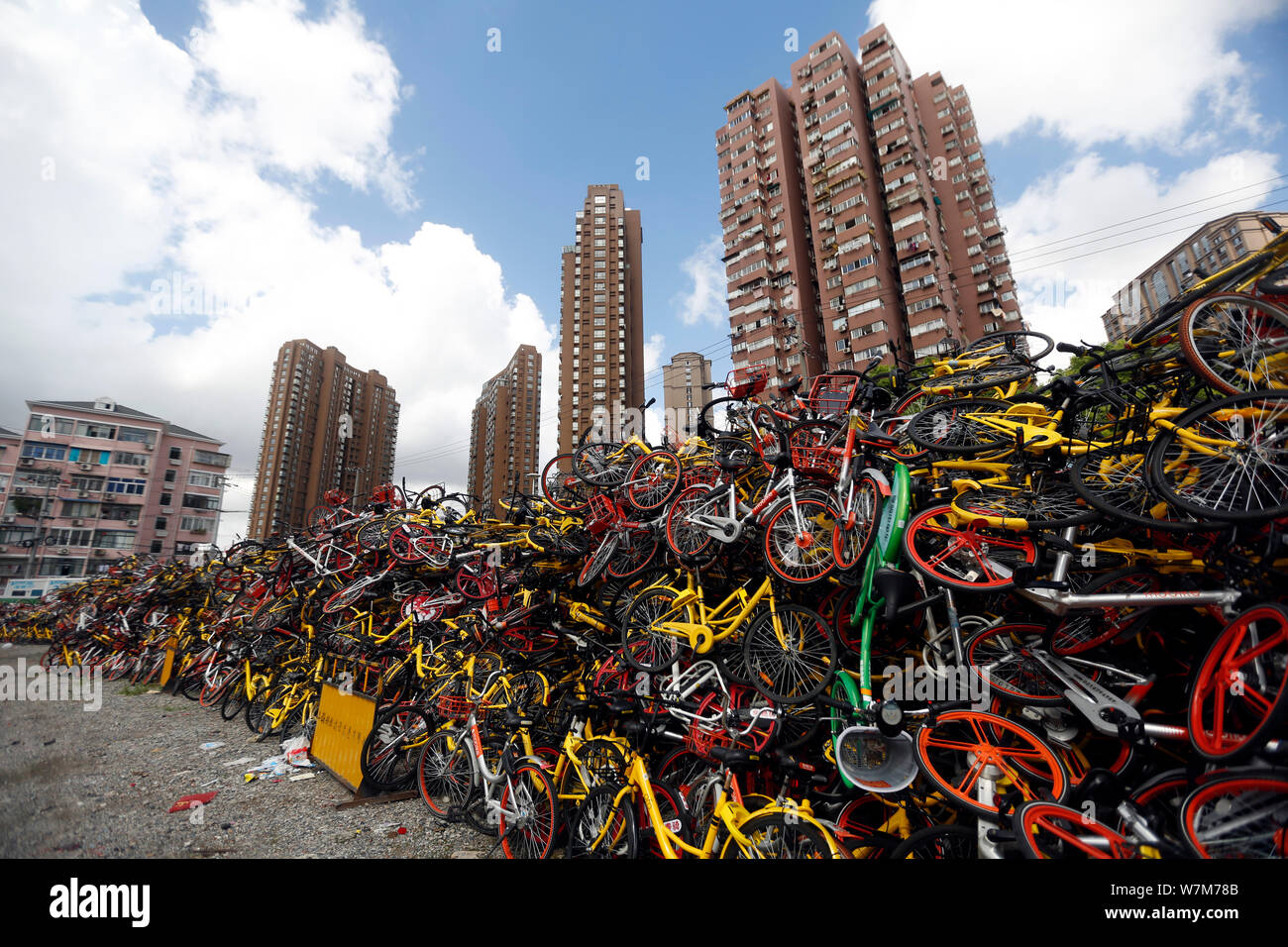 Thousands of bicycles of bike-sharing services in violation of traffic ...