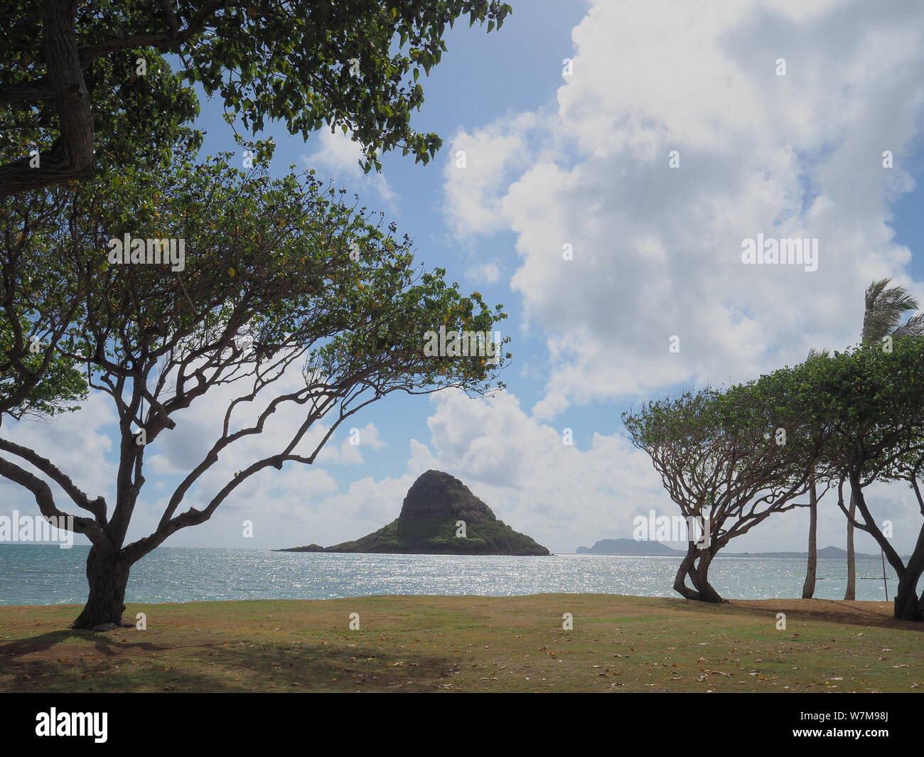 Chinaman Hat Oahu Hawaii Stock Photo - Alamy
