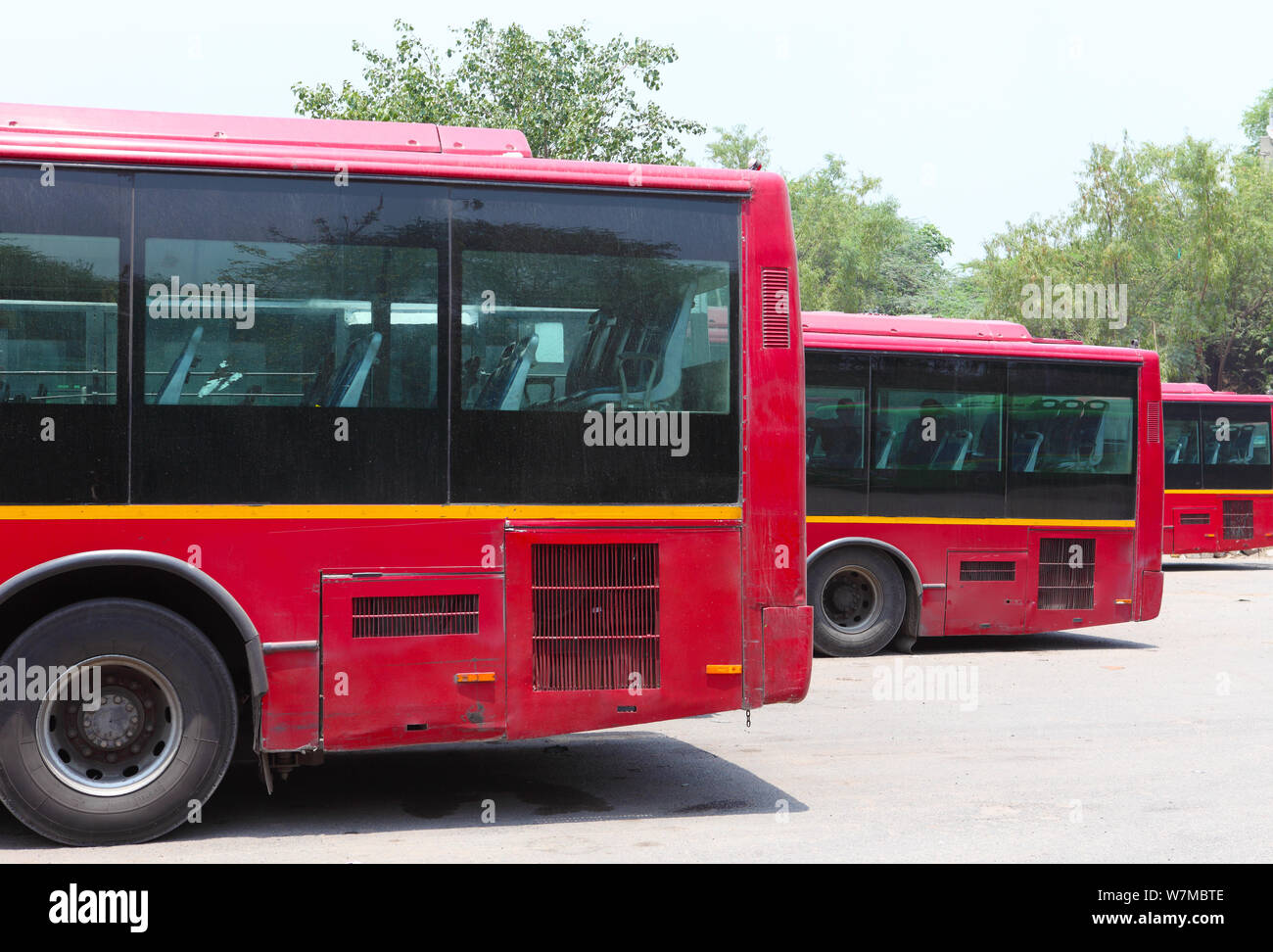 India bus side view hi-res stock photography and images - Alamy