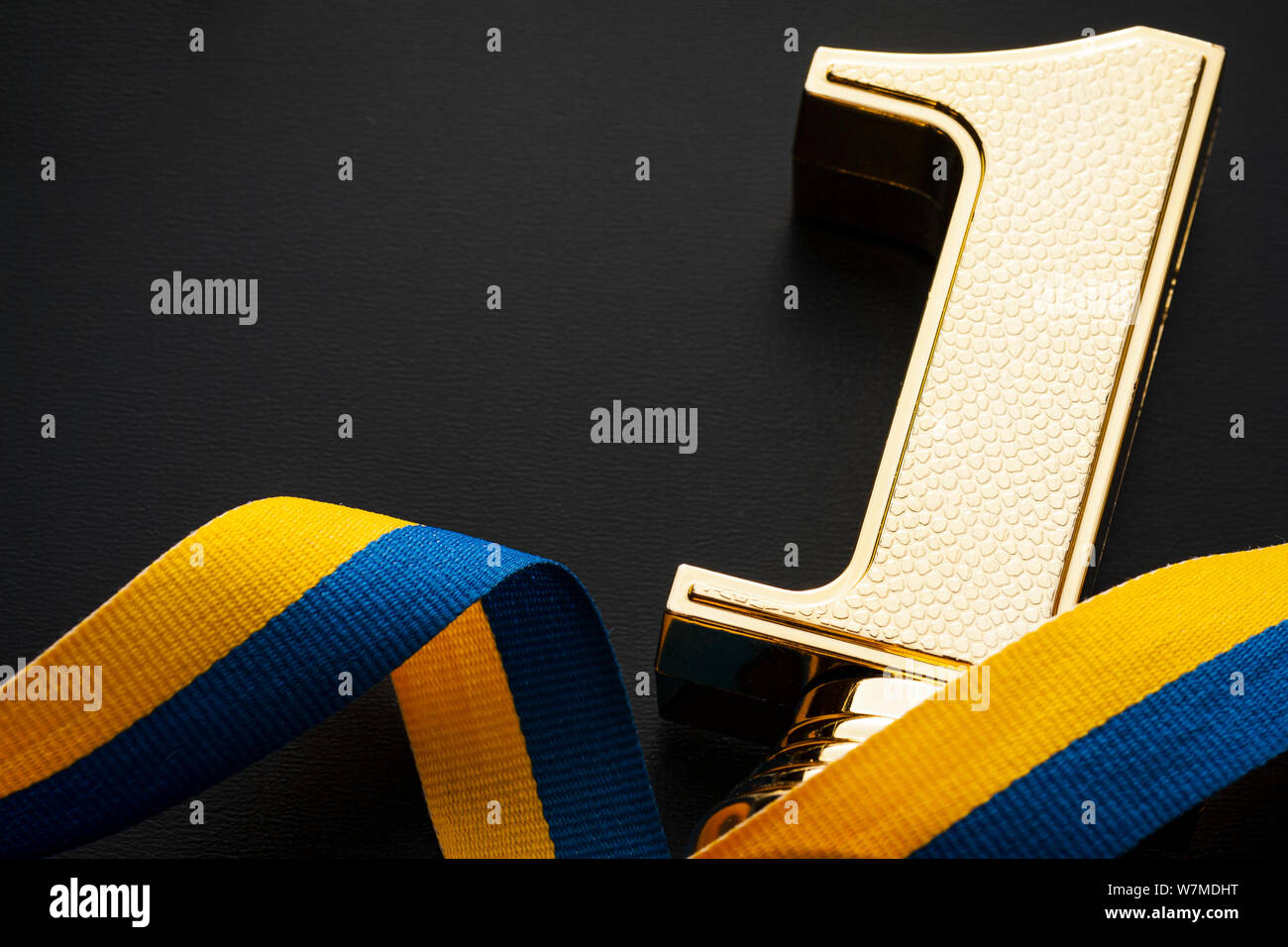 Gold award winner hi-res stock photography and images - Alamy