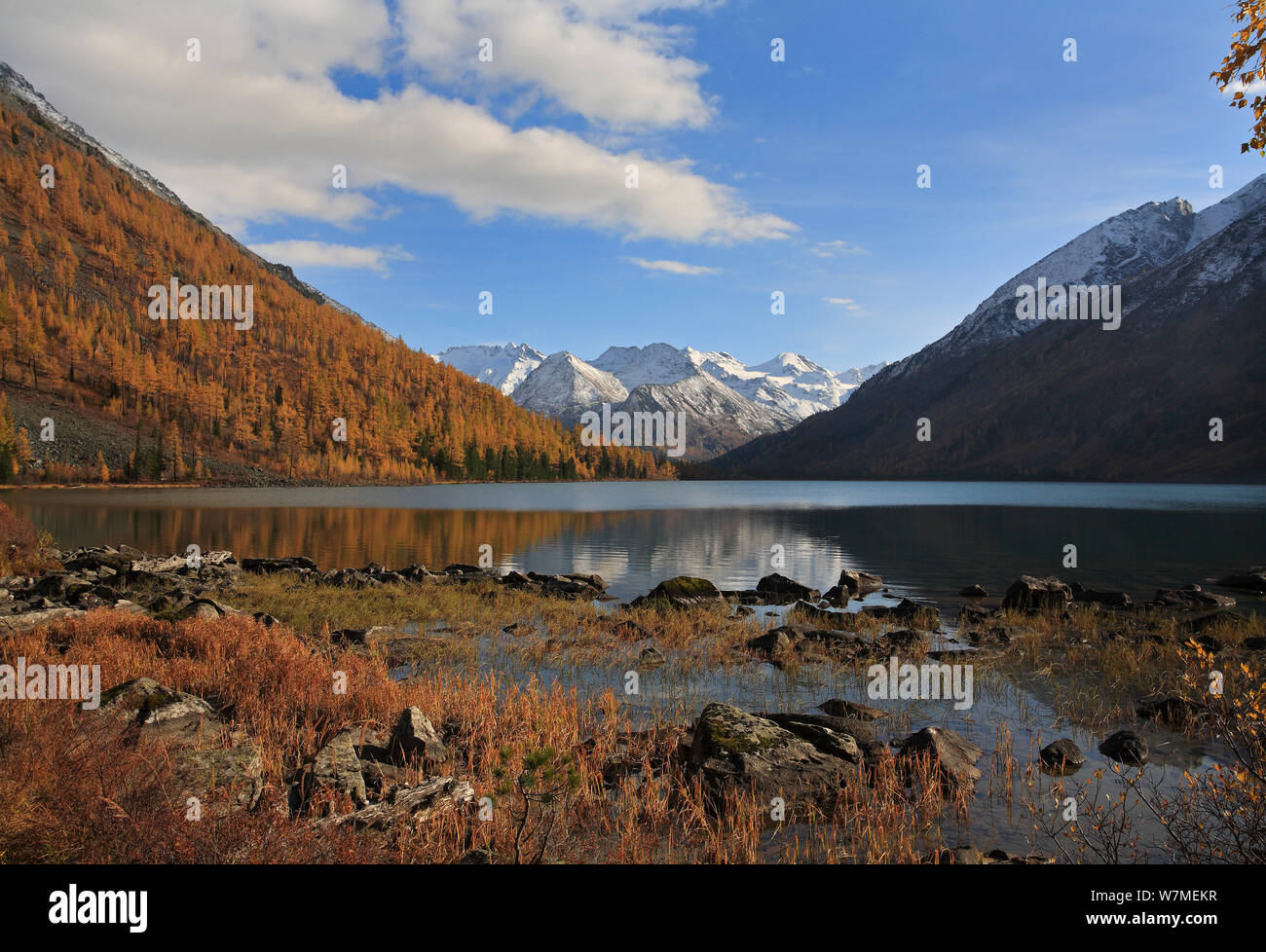 Lake Middle Multinskoe at river Multa gorge, a typical small lake in ...