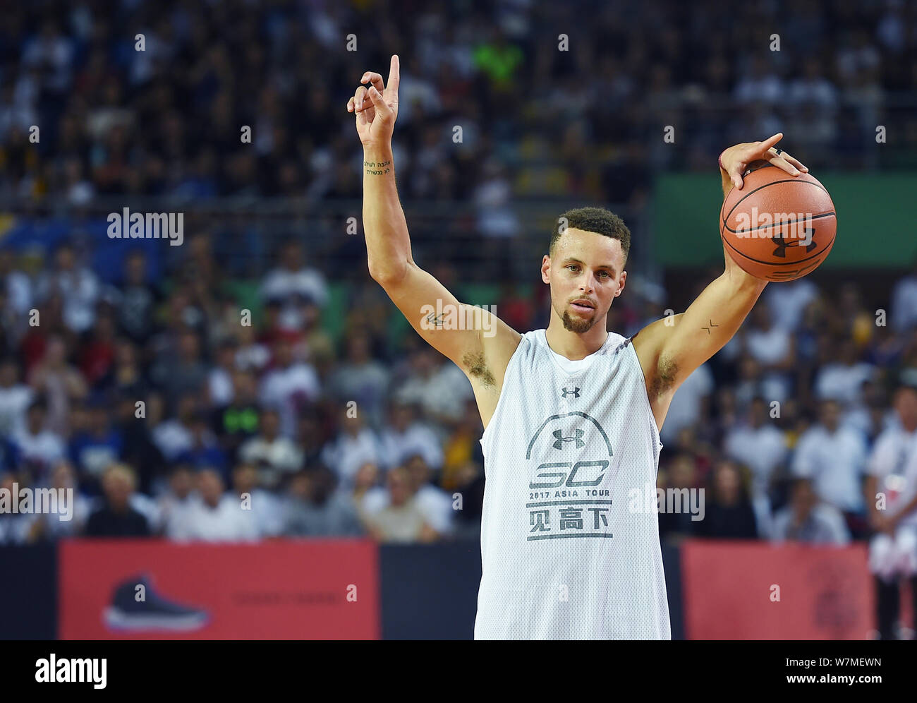 NBA star Stephen Curry of Golden State Warriors attends a fan meeting ...