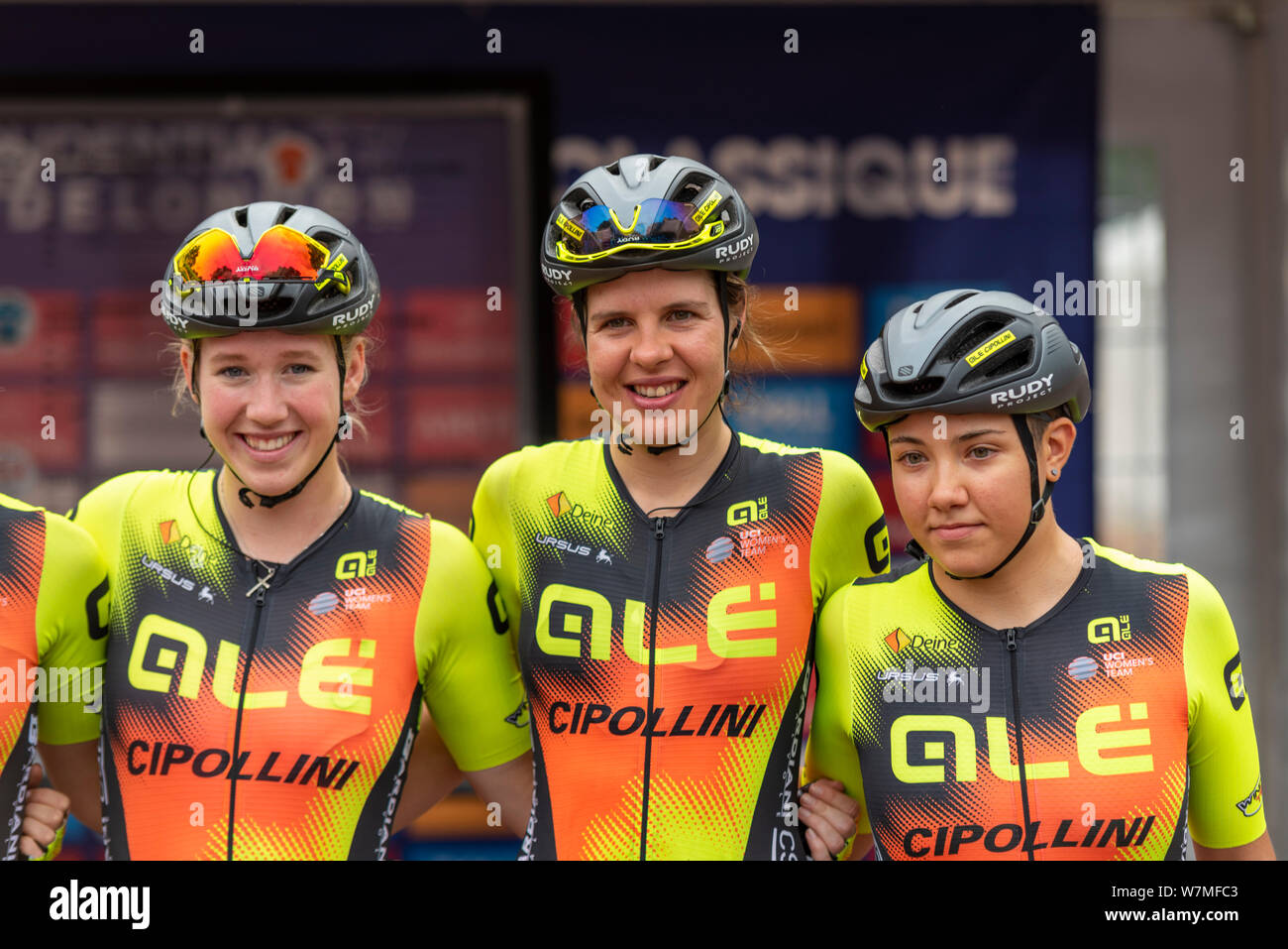 Maria Apolonia Van't Geloof, Romy Kasper of Ale Cipollini before racing ...