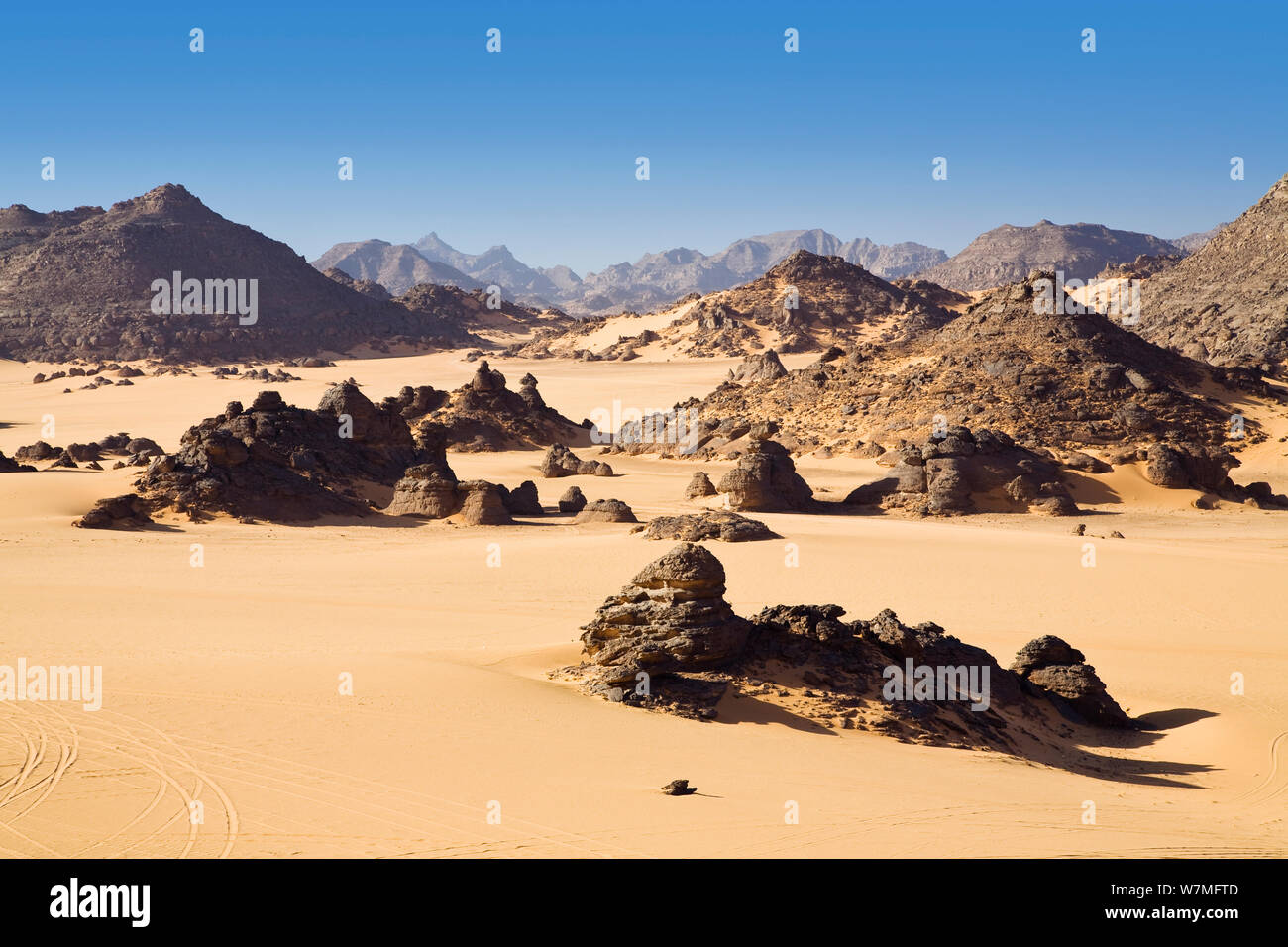 Libya akakus mountains hi-res stock photography and images - Alamy