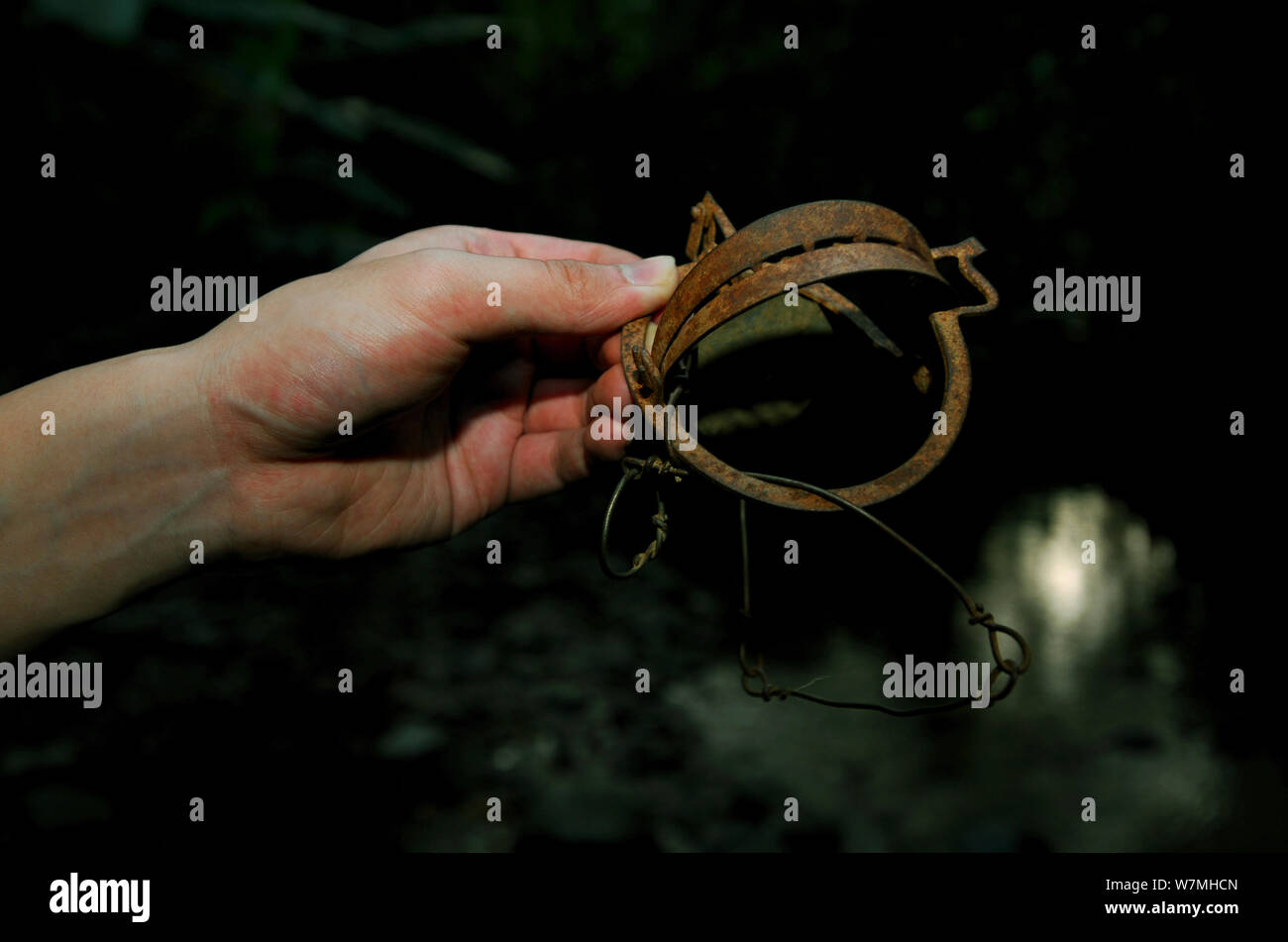 Rusty traps hi-res stock photography and images - Alamy