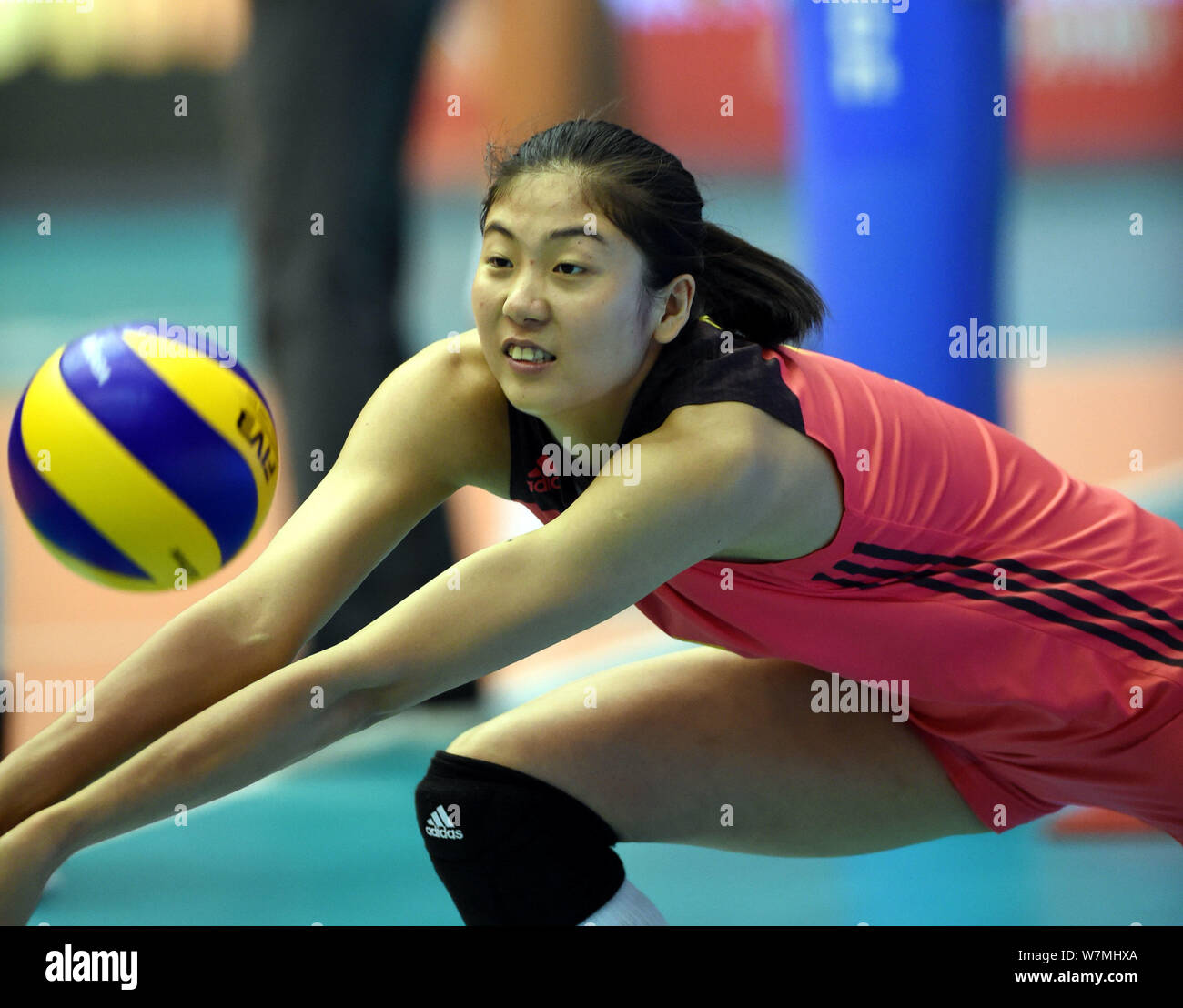 Gao Yi Of China Saves The Ball Against The United States In The Pool E1