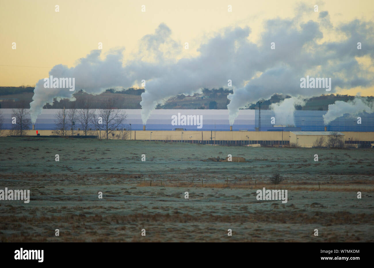 Industrial landscapes hi-res stock photography and images - Alamy