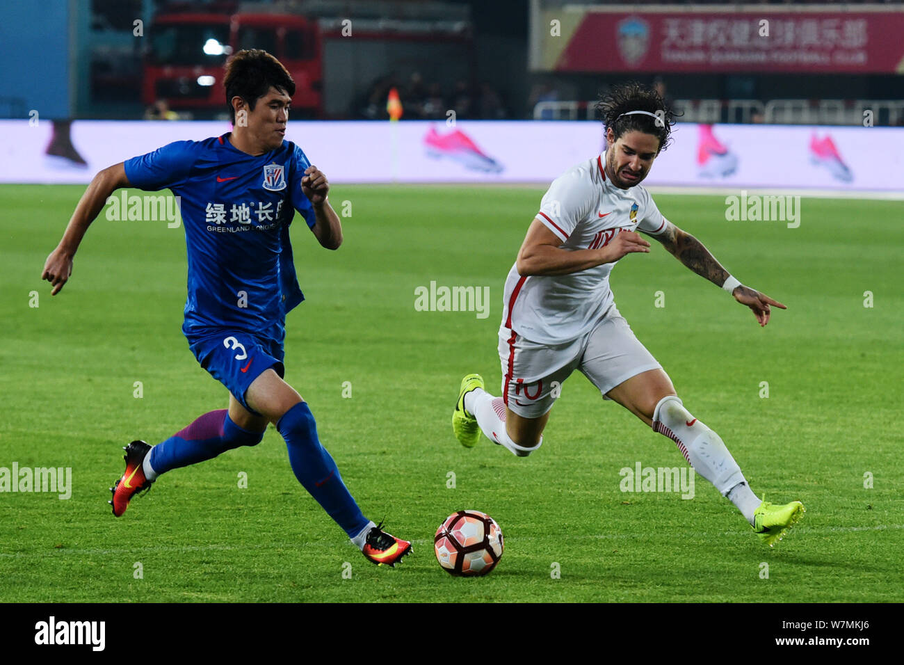 Alexandre pato 2017 hi-res stock photography and images - Alamy
