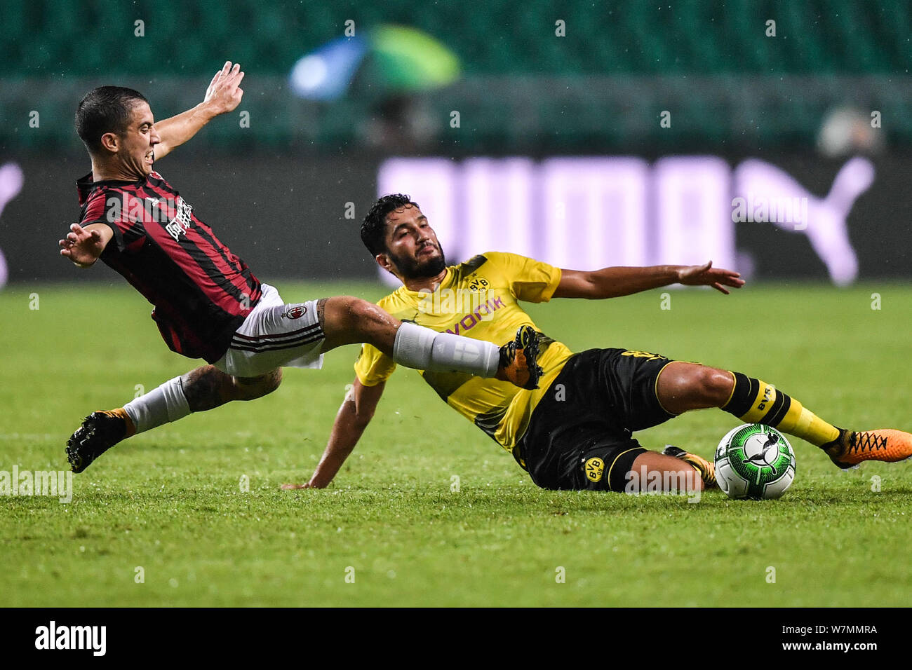 Turkish football player Nuri Sahin, right, of Borussia Dortmund ...