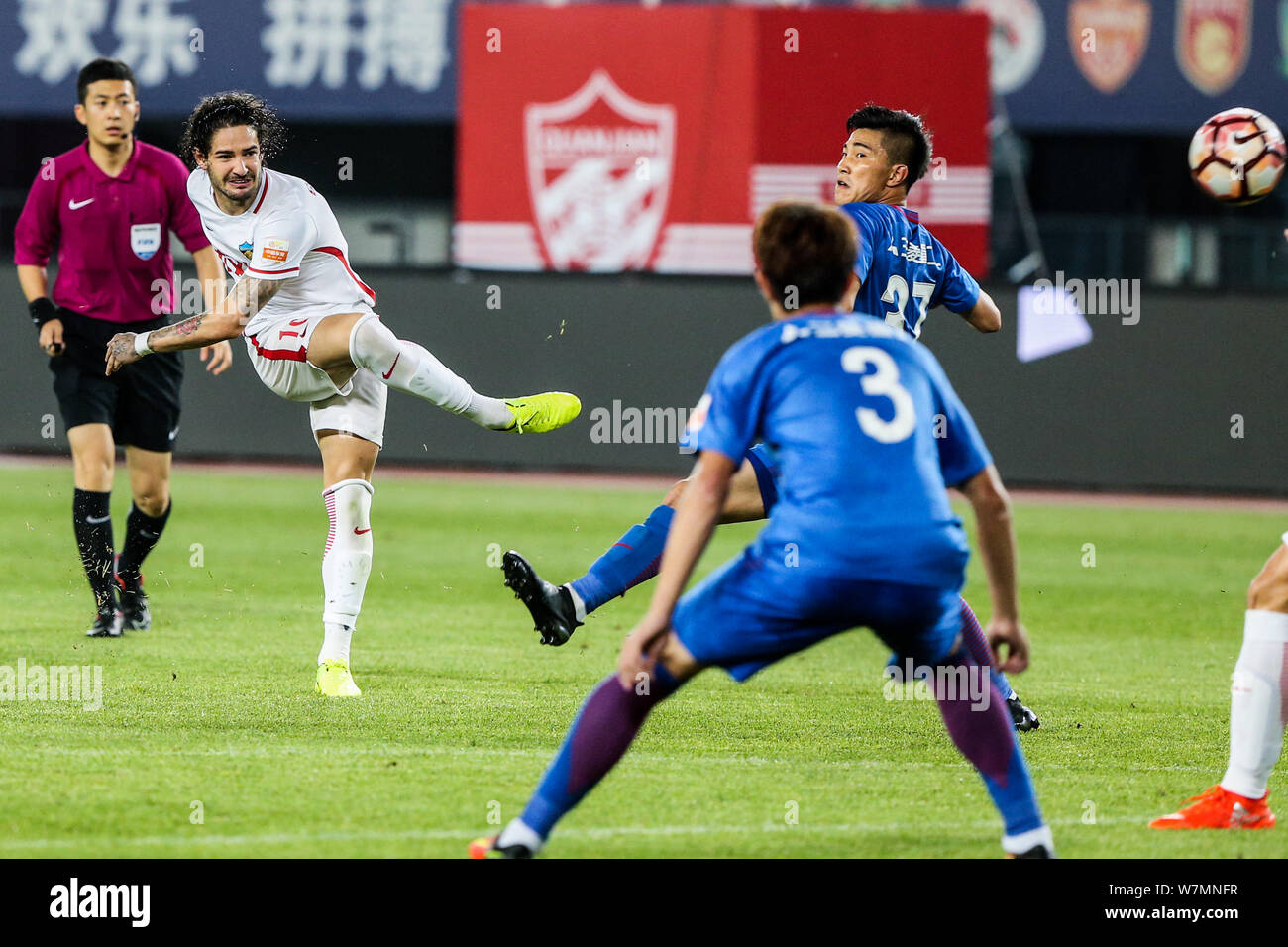 Alexandre pato 2017 hi-res stock photography and images - Alamy