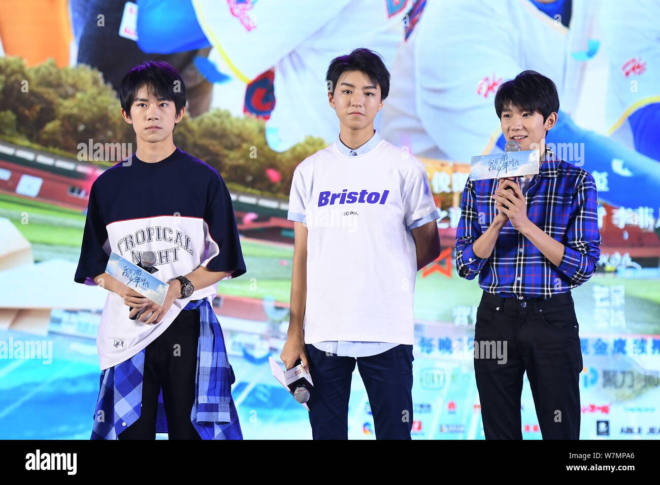 (From left) Jackson Yi or Yi Yangqianxi, Karry Wang or Wang Junkai and ...