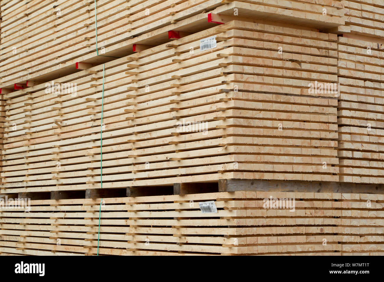 Sawn timber products hi-res stock photography and images - Alamy