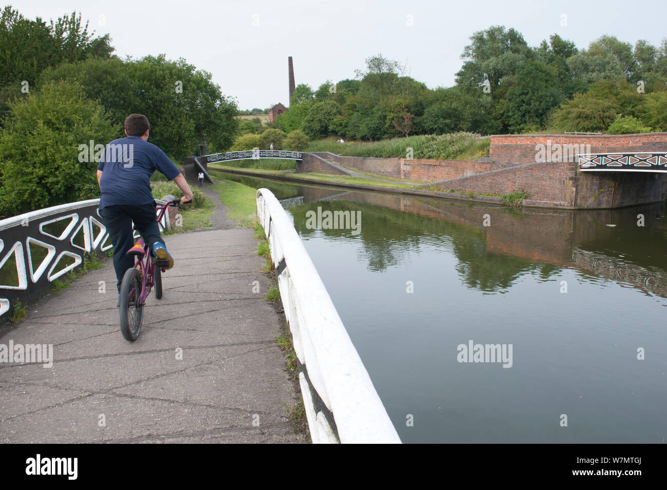 Cycling bridges hi-res stock photography and images - Alamy
