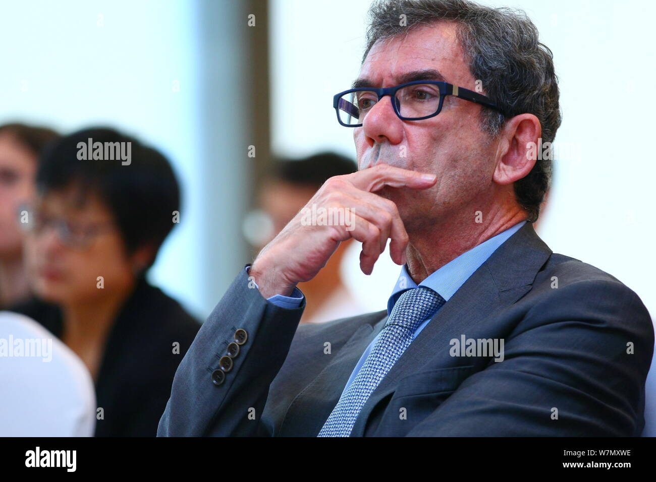 The new ambassador to france hi-res stock photography and images - Alamy