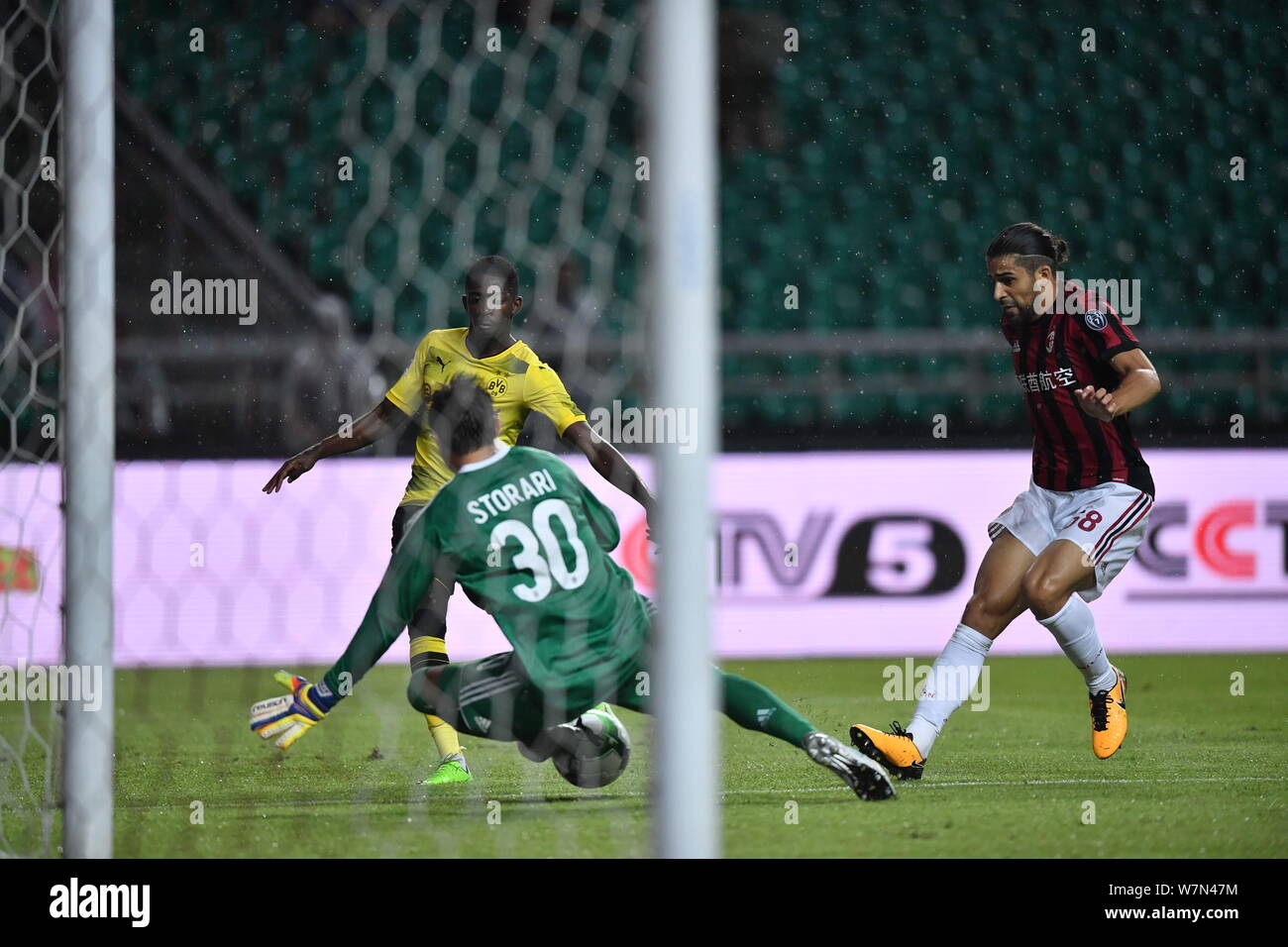 Ricardo rodriguez of ac milan hi-res stock photography and images - Alamy