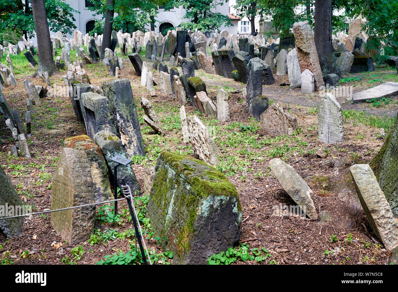 Prague Czech Republic. The Old Jewish Cemetery Stock Photo - Alamy