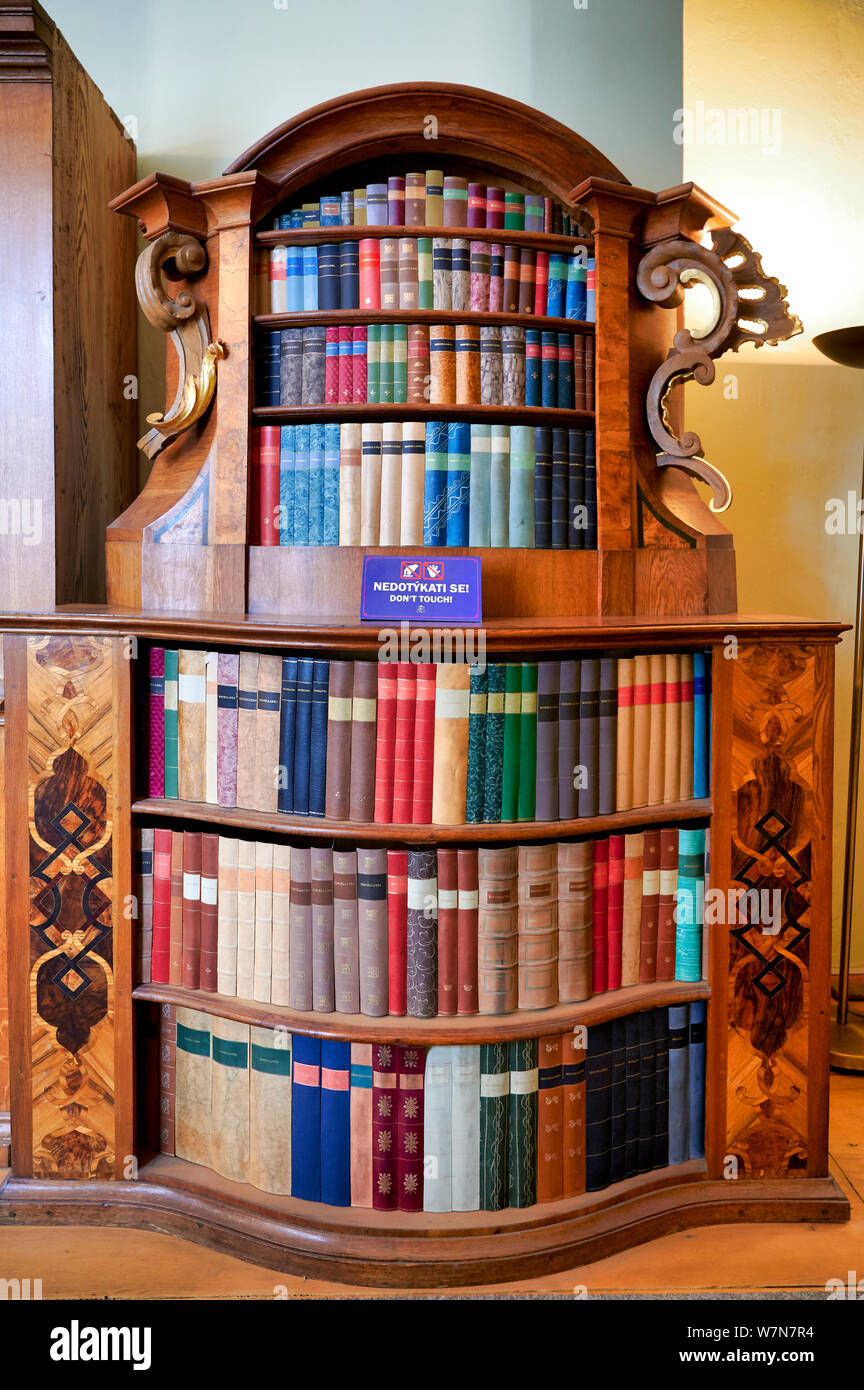 Library interior design hi-res stock photography and images - Alamy