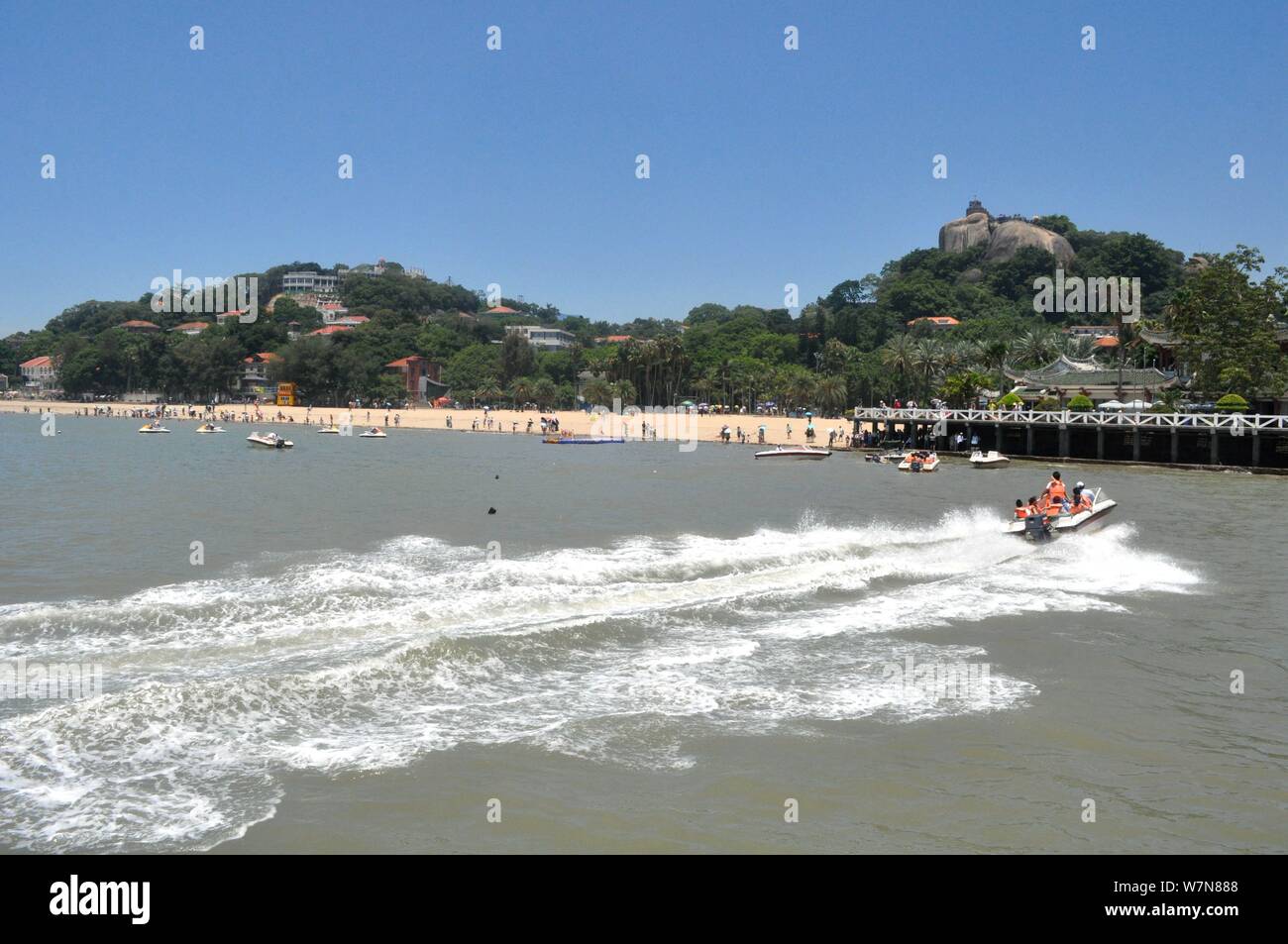 Beach gulangyu hi-res stock photography and images - Alamy