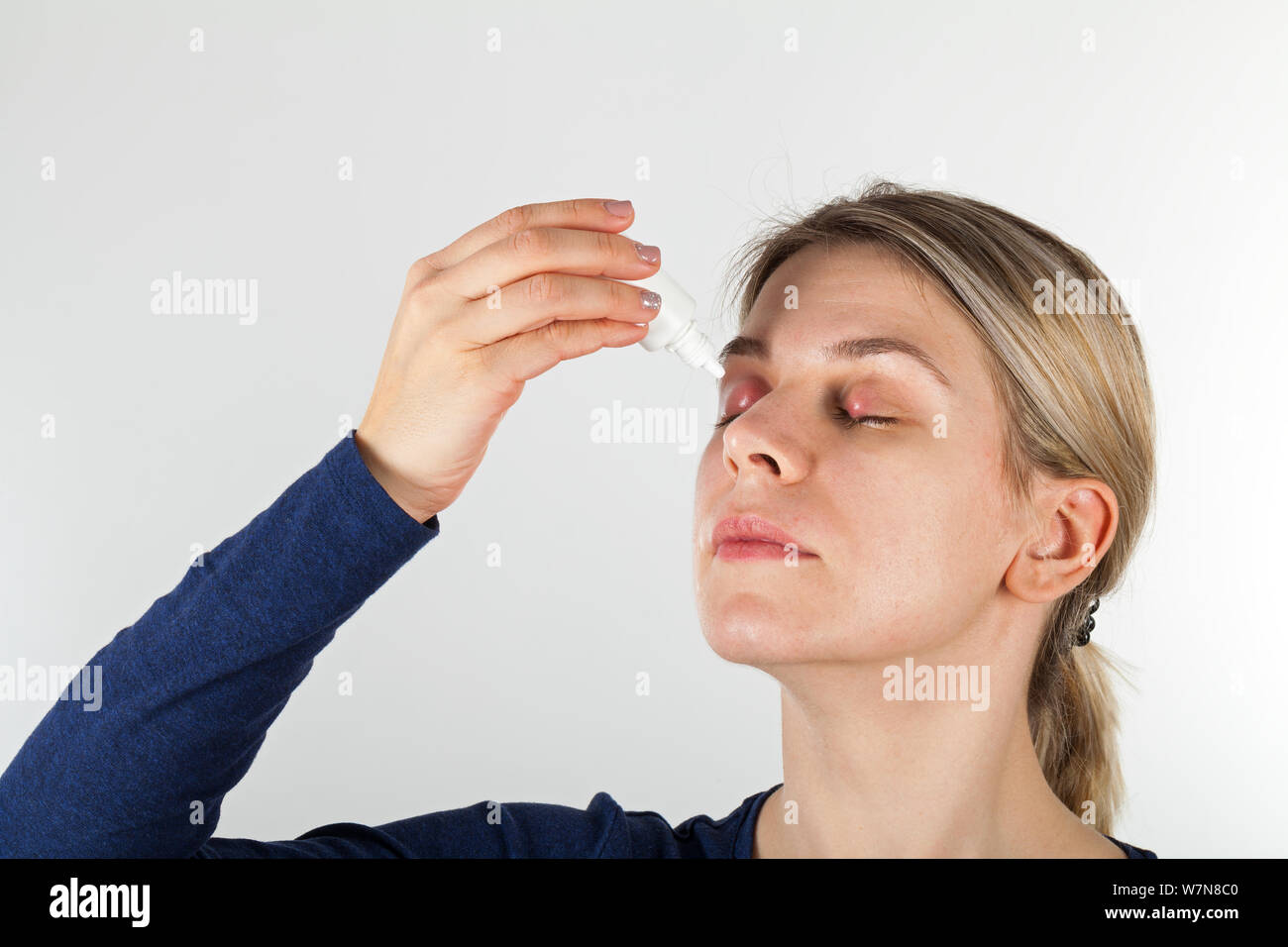 Eyes teardrops woman hi-res stock photography and images - Alamy