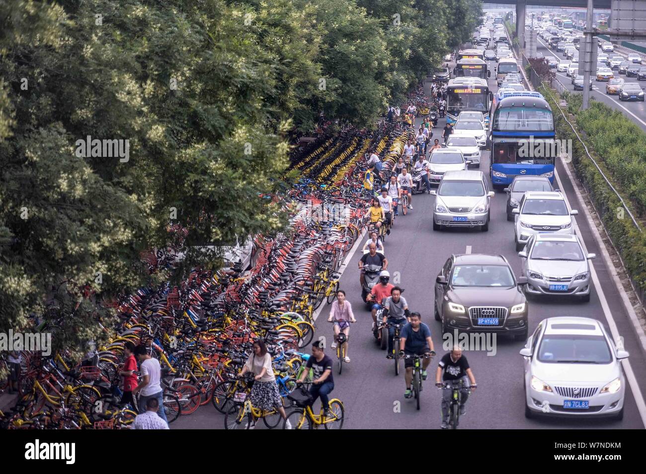 Chinese motor bike hi-res stock photography and images - Alamy