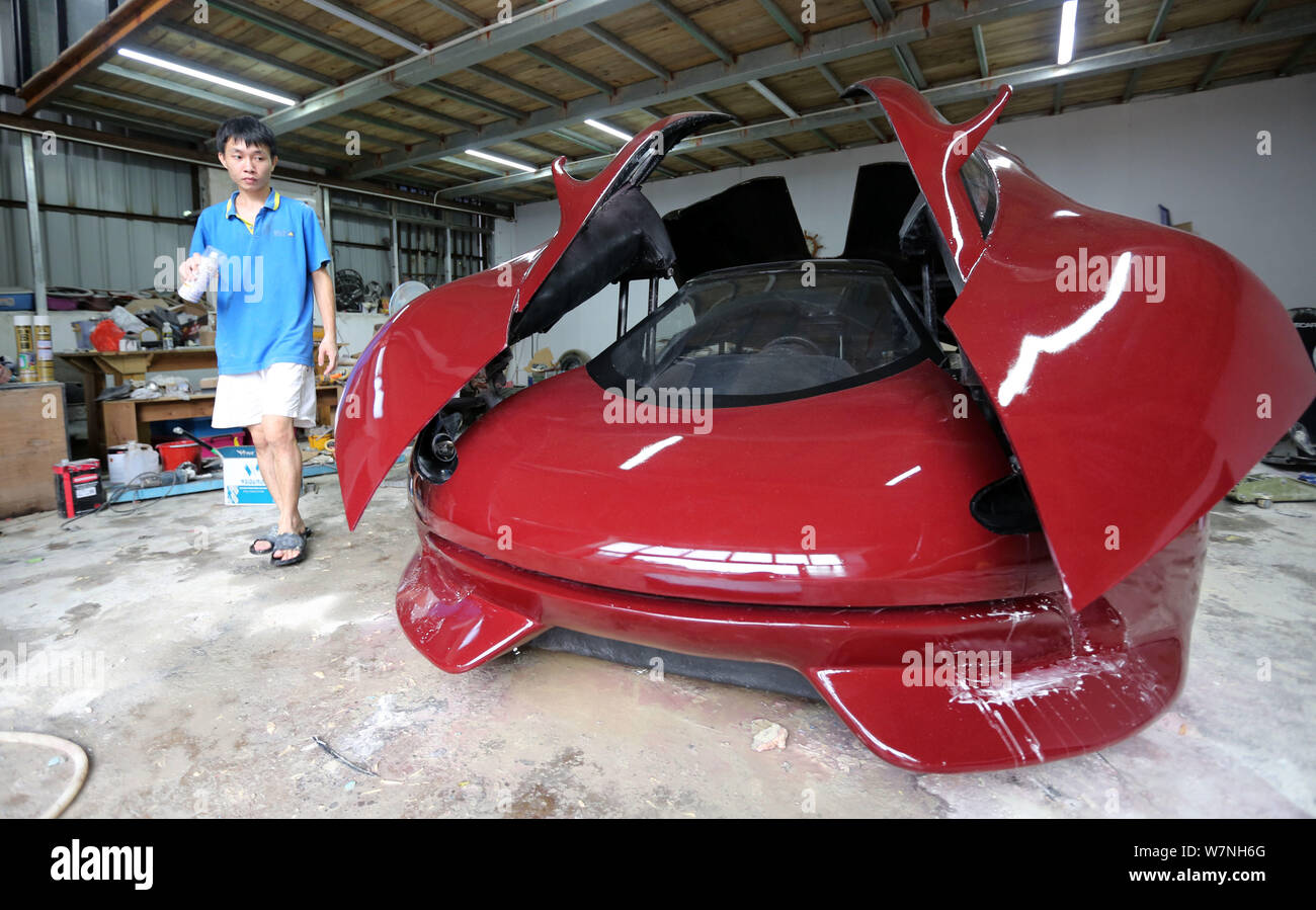 The new generation homemade electric sports car "Xing Long 2" invented ...