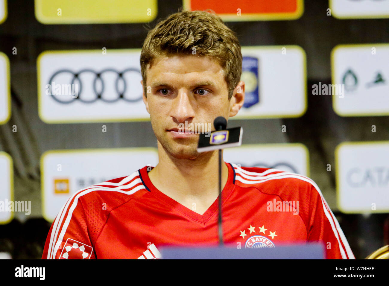 German international thomas muller hi-res stock photography and images ...