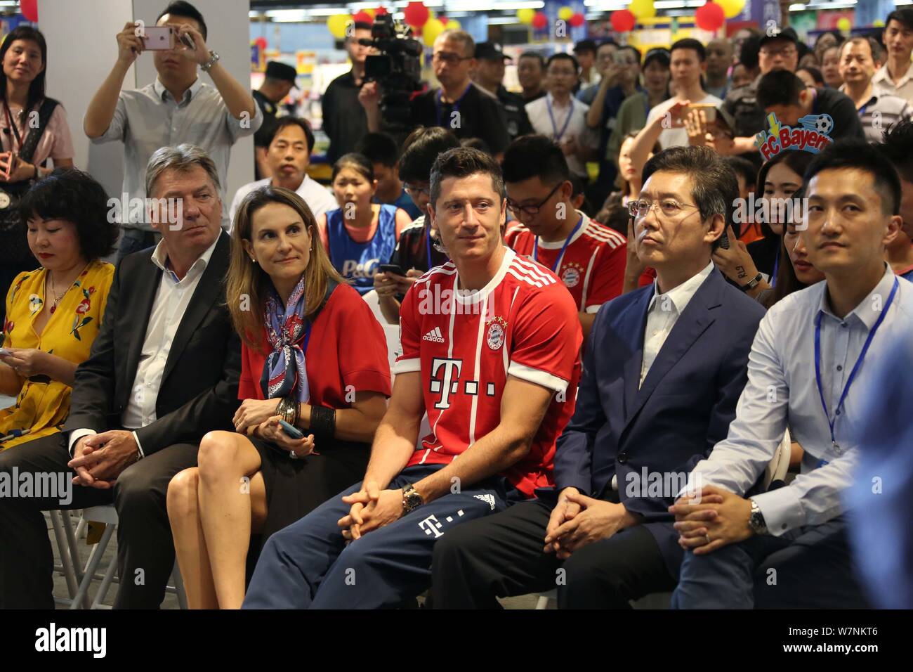 Polish football player Robert Lewandowski of Bayern Munich, center ...