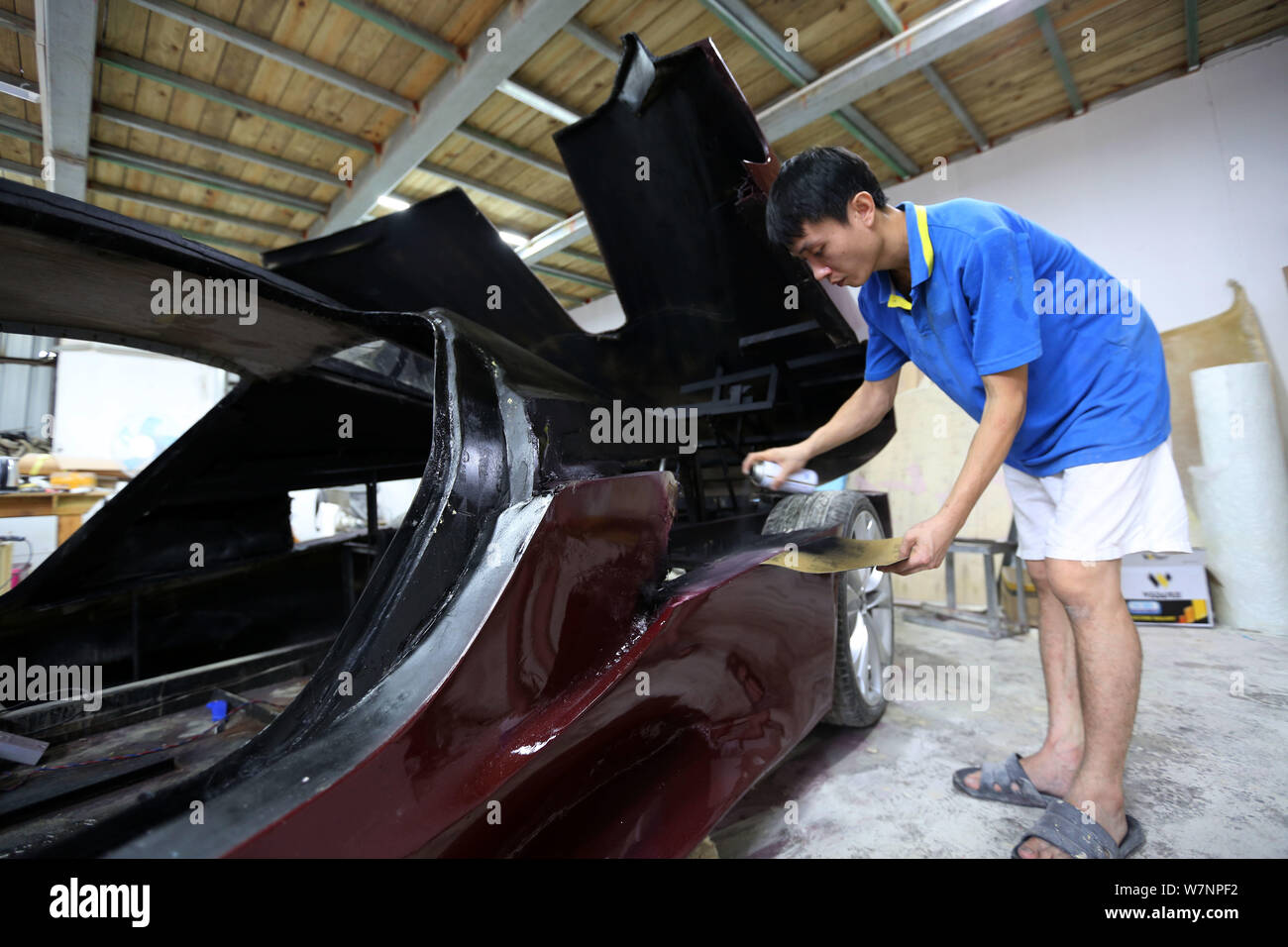 Chinese car enthusiast Chen Yinxi sprays paint his new generation ...