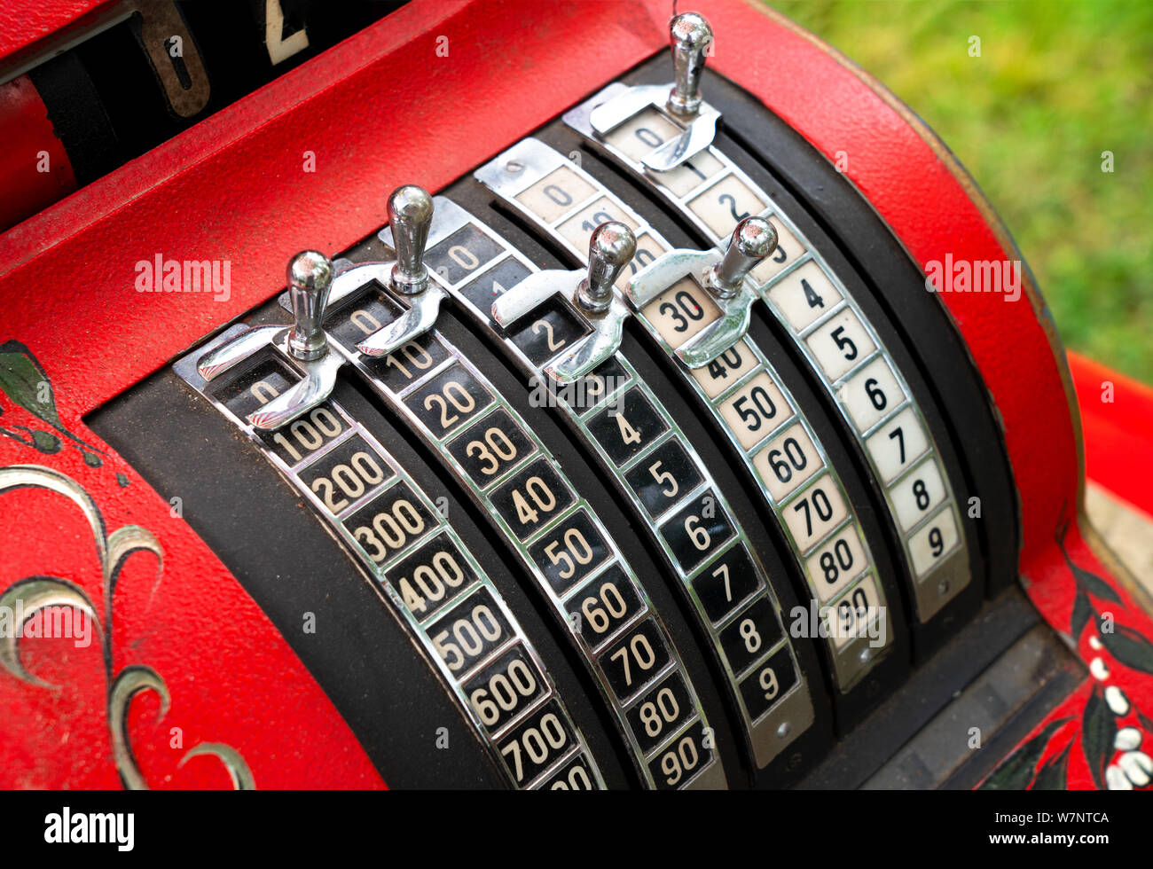 Old fashioned cash machine hi-res stock photography and images - Alamy