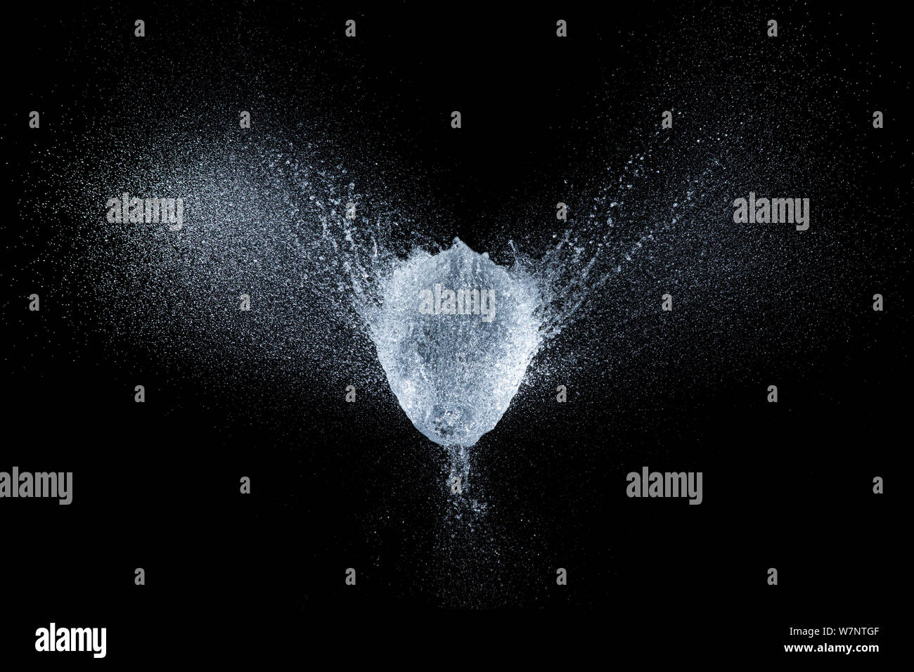 Balloon motion hi-res stock photography and images - Alamy