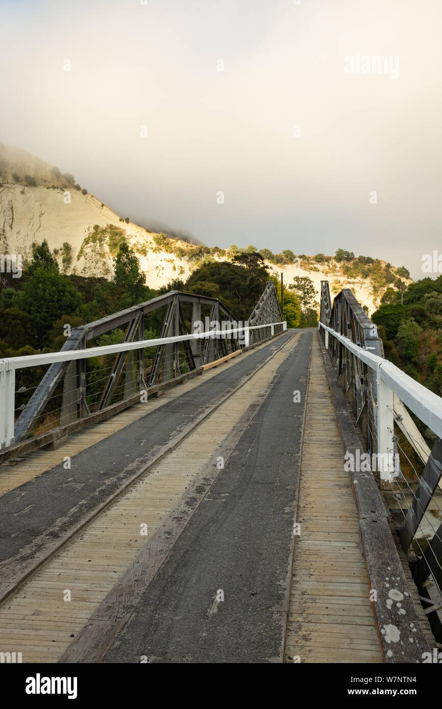 Small narrow one way bridge over the Rangitikei River, North Island ...