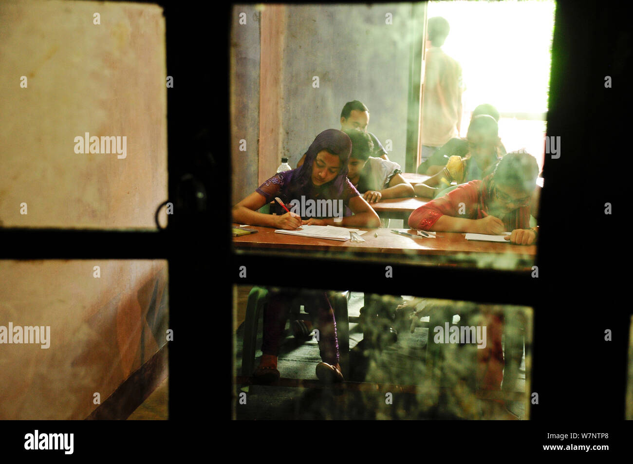 Bangladesh school children hi-res stock photography and images - Alamy