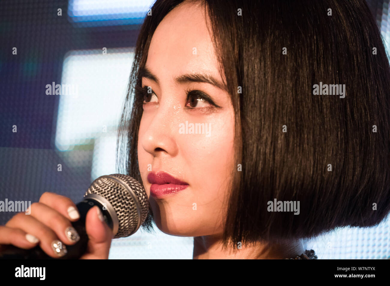 Taiwanese singer Jolin Tsai performs at a ceremony during the 2017 MTV ...