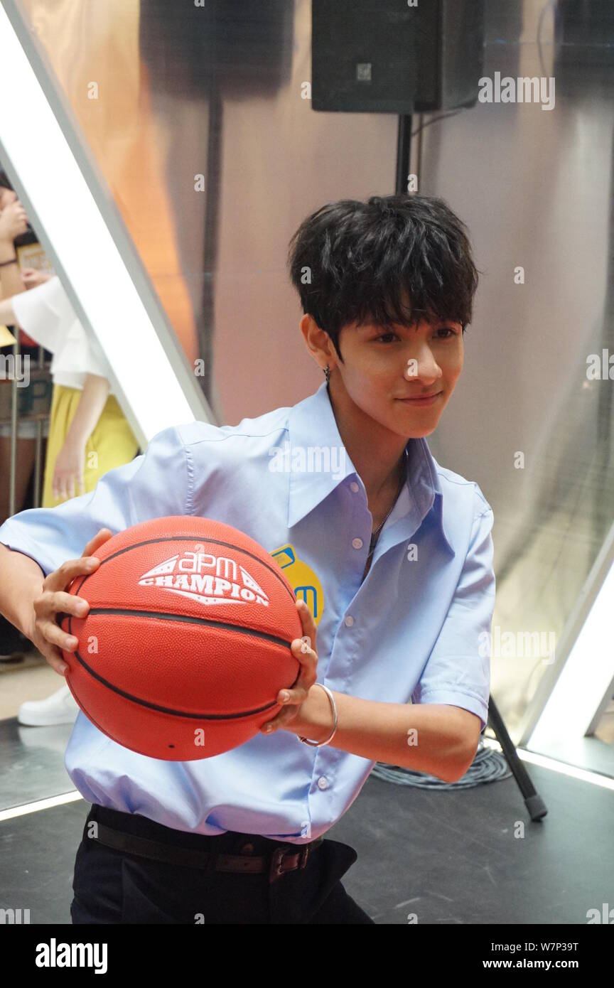 Hong kong and south korea hi-res stock photography and images - Alamy