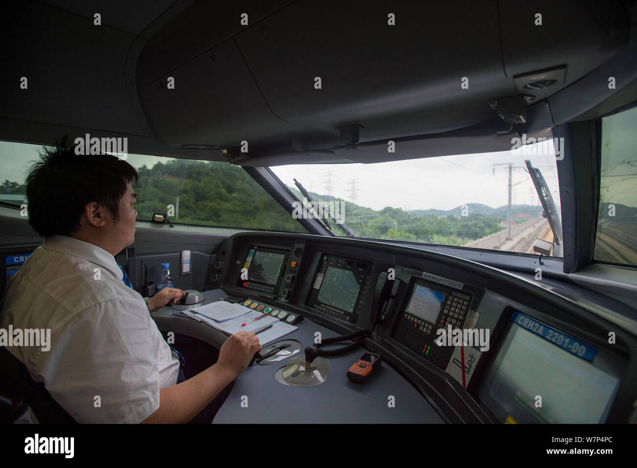Chinese crh2 train hi-res stock photography and images - Alamy