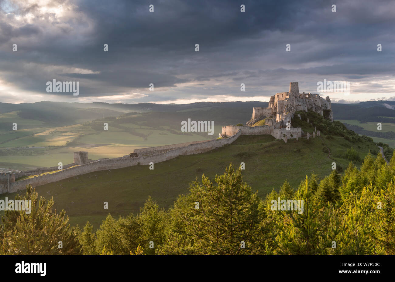 Spis Castle, one of the largest castle sites in Central Europe ...