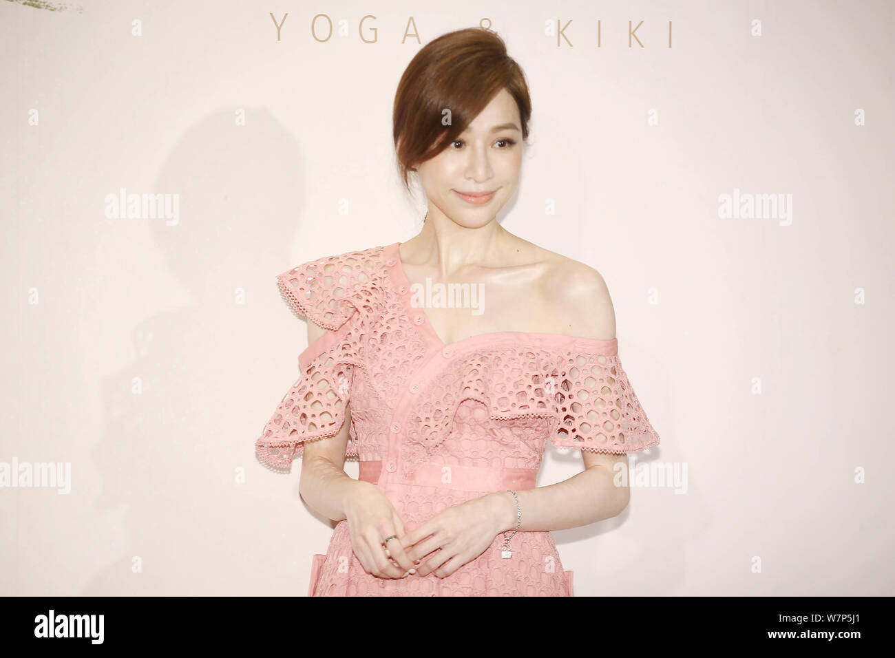 **TAIWAN OUT**Taiwanese singer Cyndi Wang poses during the wedding ...