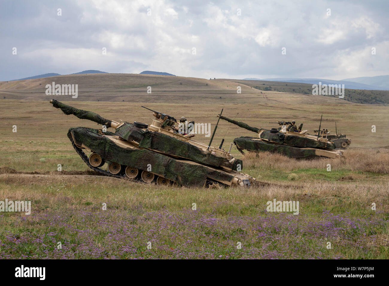 Abrams tanks hi-res stock photography and images - Alamy