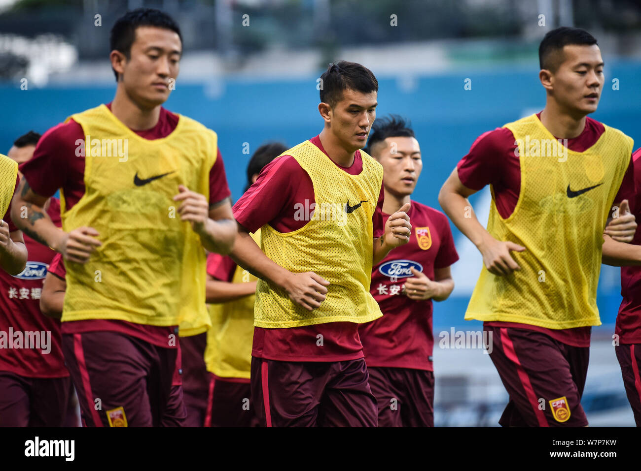 Players of Chinese national football team take part in a training ...