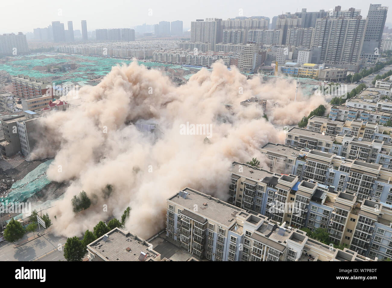 Controlled explosion hi-res stock photography and images - Alamy