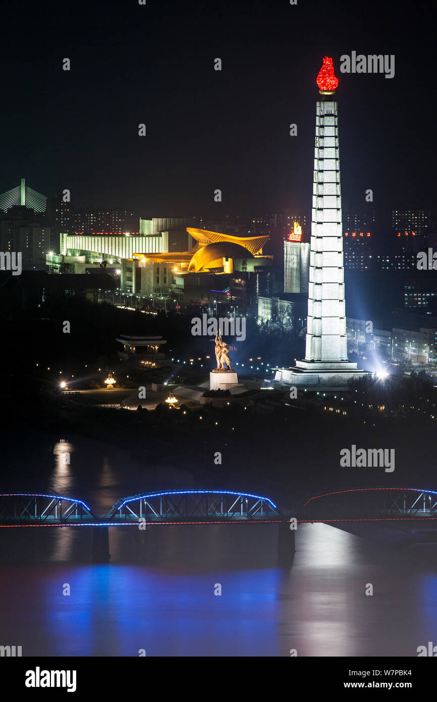 Juche tower dprk hi-res stock photography and images - Alamy