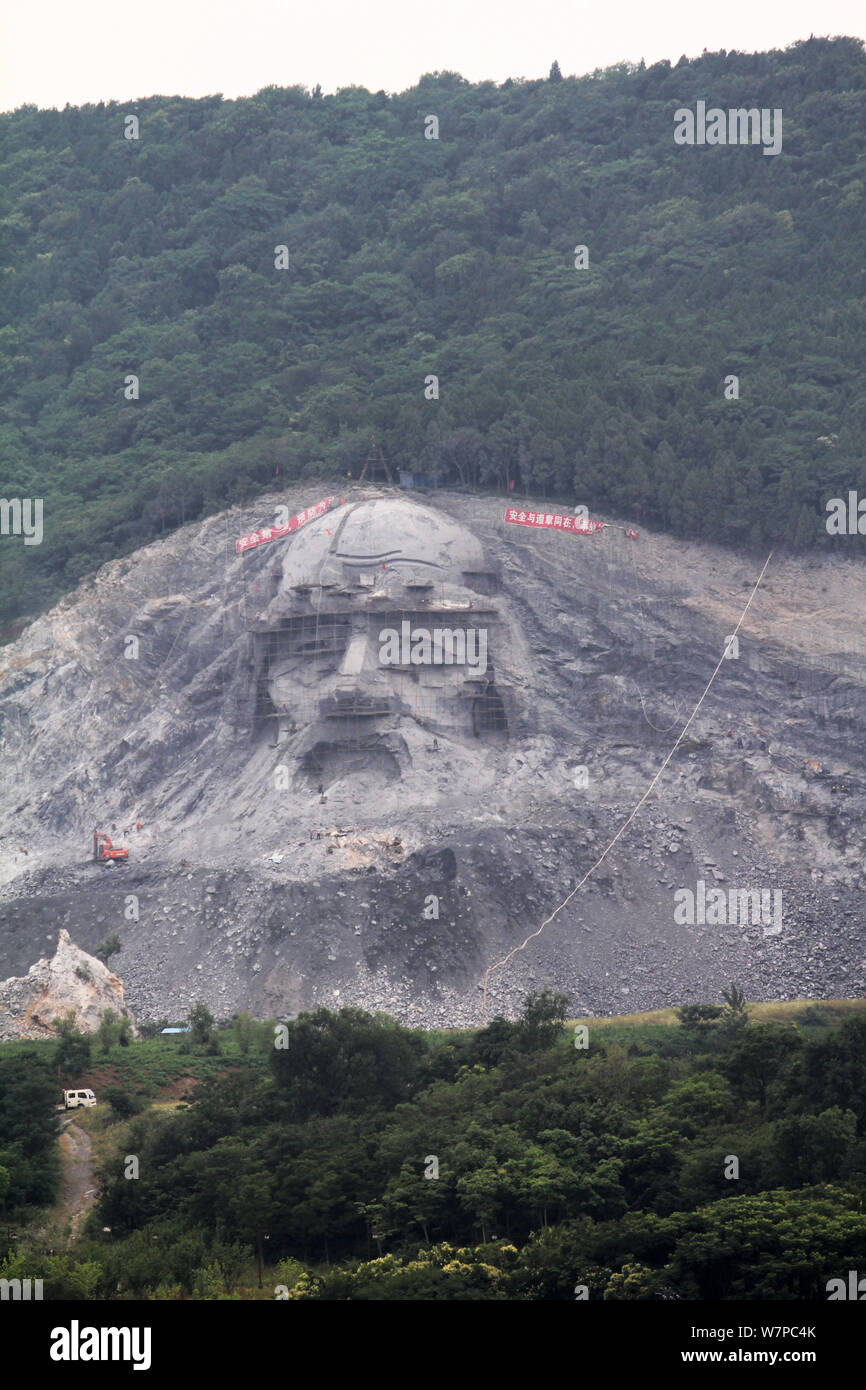 Giant Sculpture Of Fuxi at Brooke Rentoul blog
