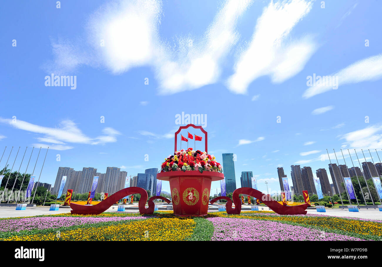 Think tanks hi-res stock photography and images - Alamy